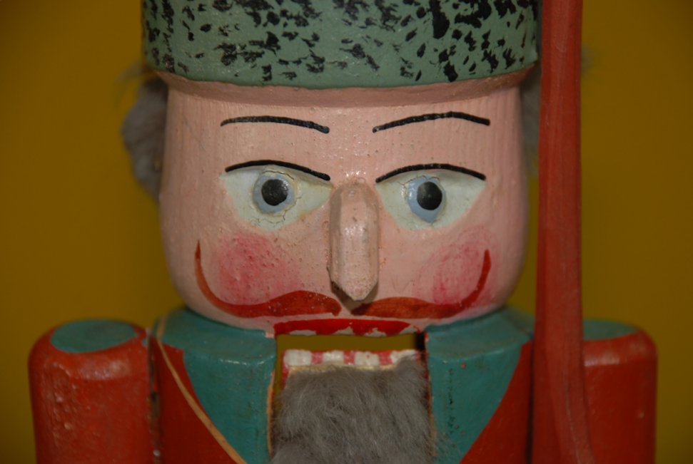 Erzgebirge Füchtner nutcrackers * hunter height 11.8 inch * at 1900