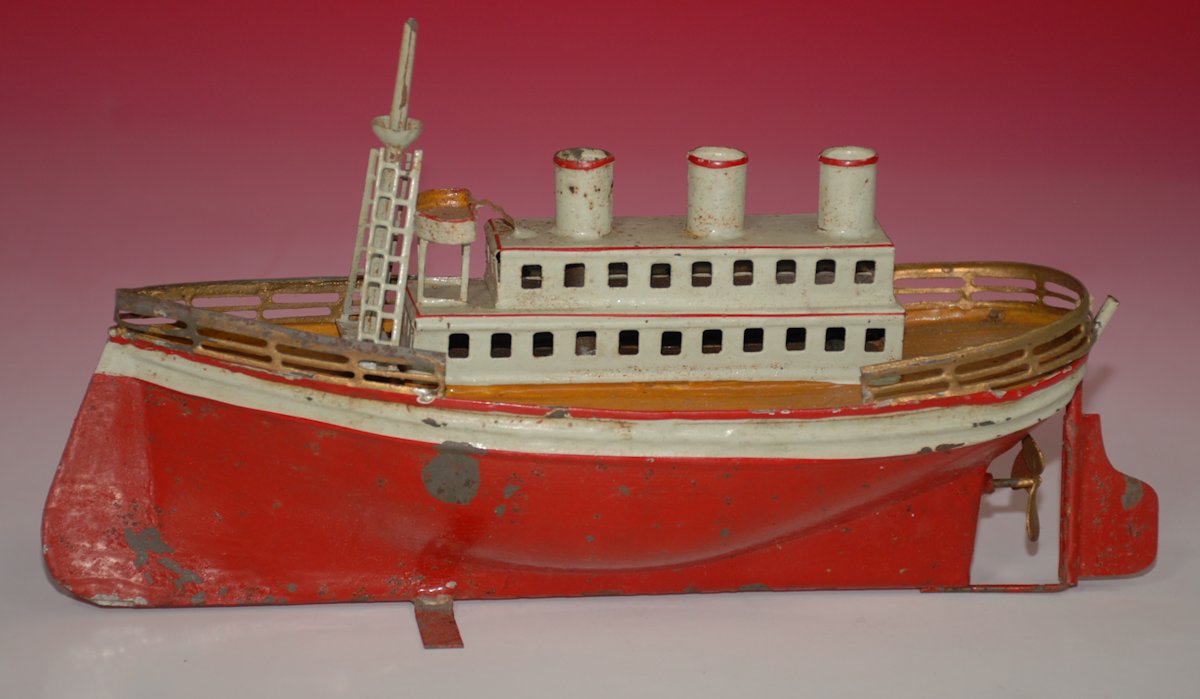 Tin ship with clockwork * steamer hand painted * at 1910