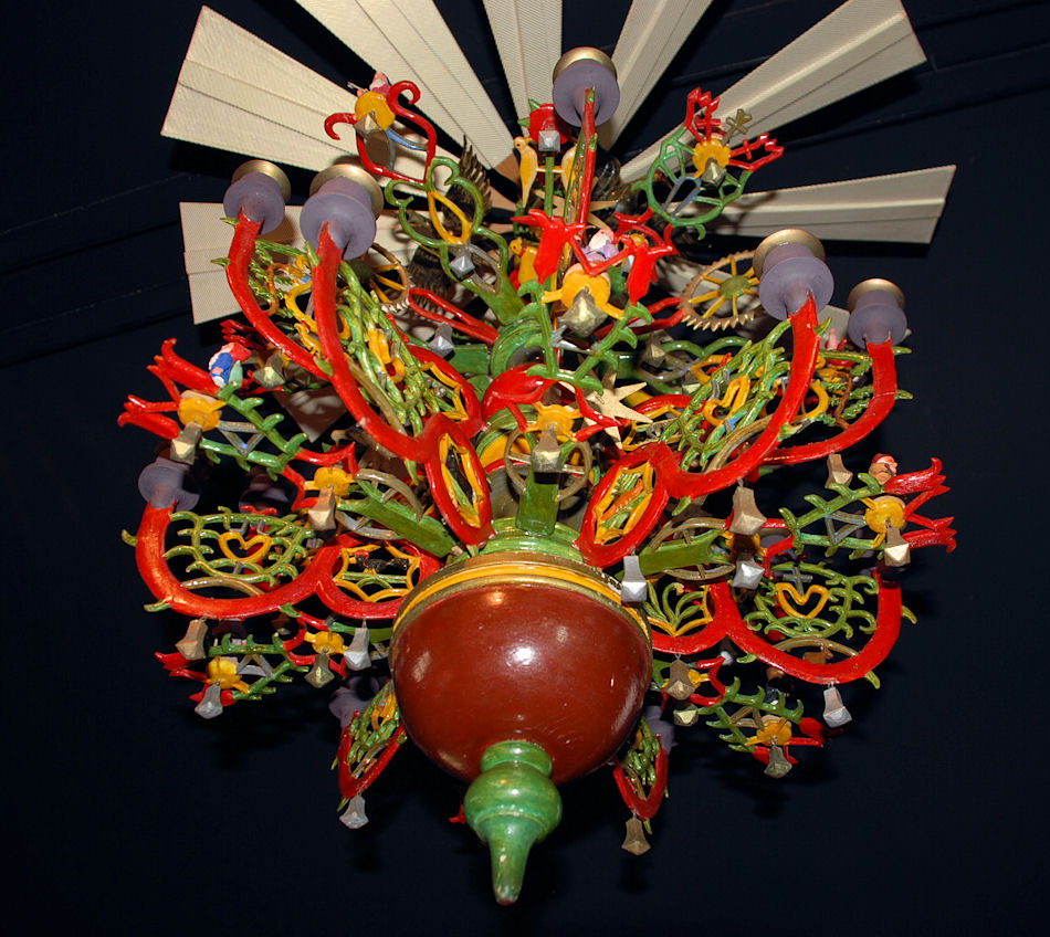 antique Annaberger hanging pyramid with figures of Lahl